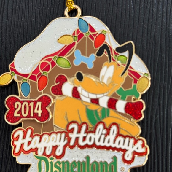 Disney | Holiday | Disney Cast Member Exclusivedisneyland Pluto Holiday ...